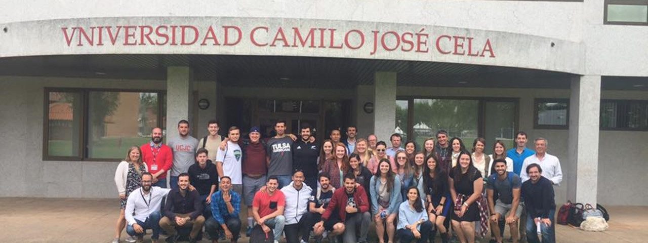 Erwin Valencia, fisioterapeuta los New York Knicks, visita la UCJC ...